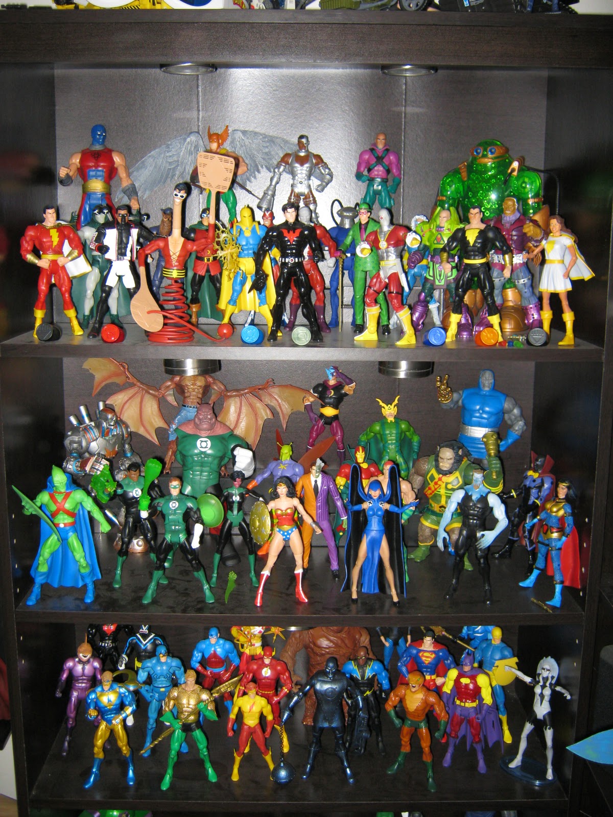 Clever Name Comics & Pop Culture Blog: Hunting for Plastic People #1 ...