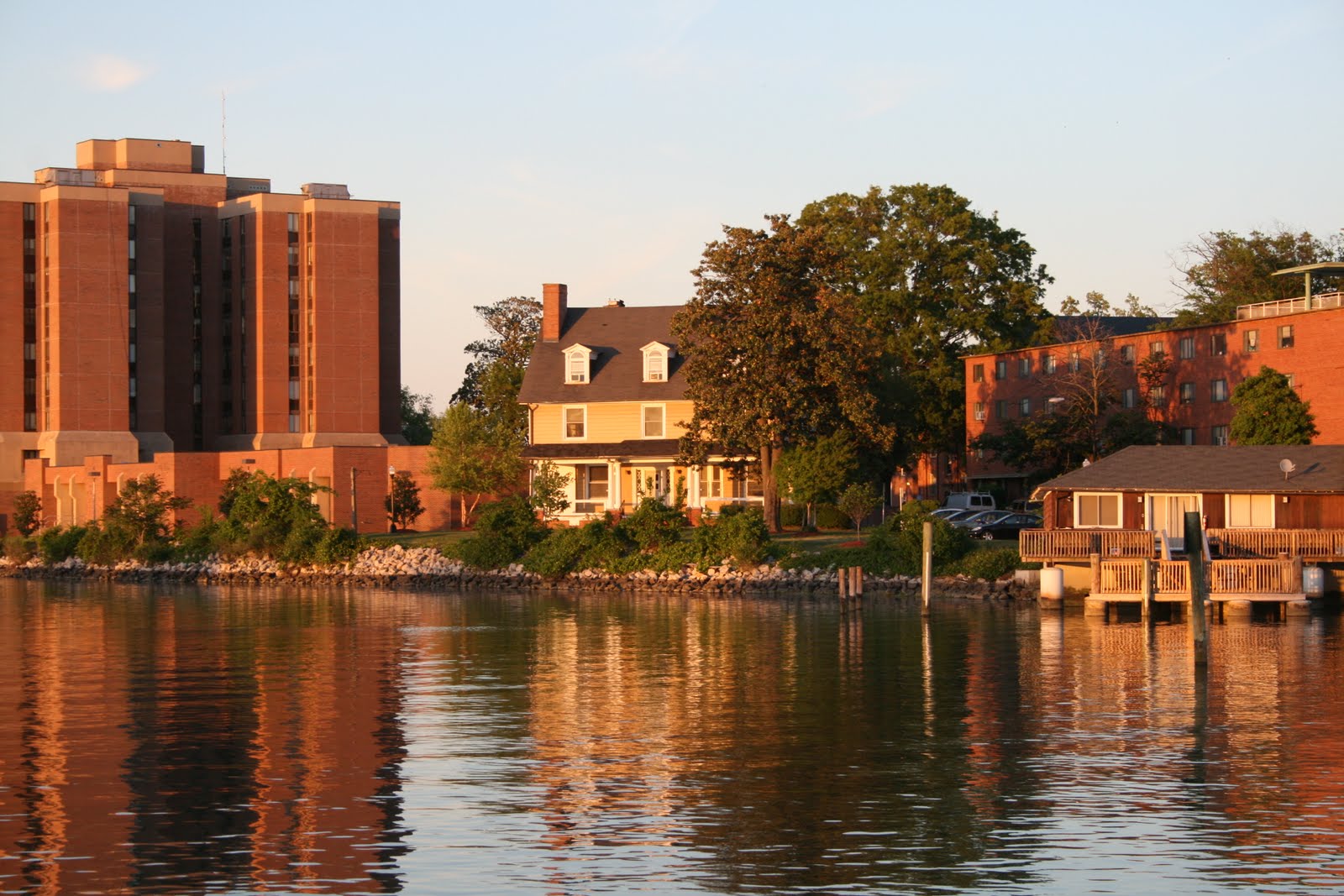 Litenup Down East: Evenings in Hampton, VA