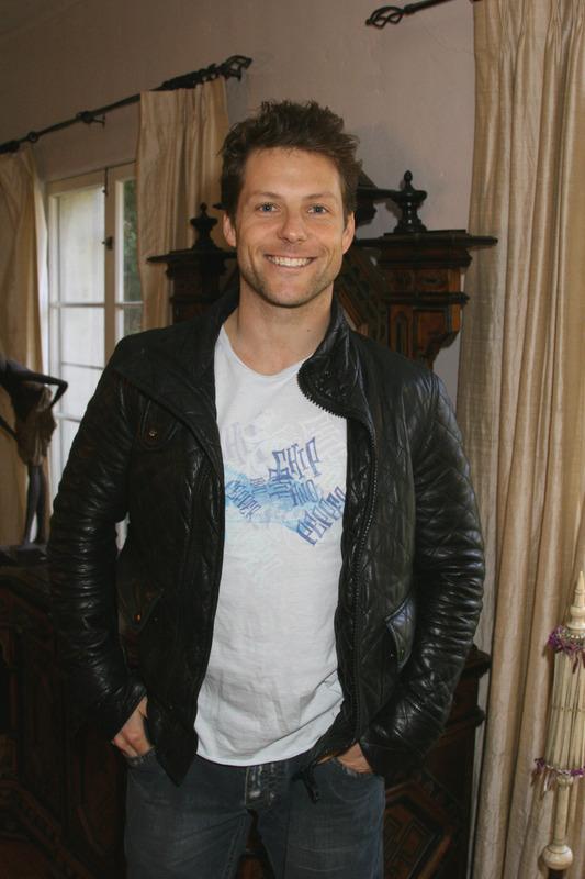 Modelos Masculinos Male Models: Super Actor and Model Jamie Bamber!