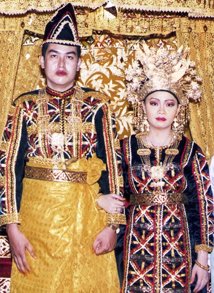 Pakaian Adat Kabupaten Kuantan Singingi