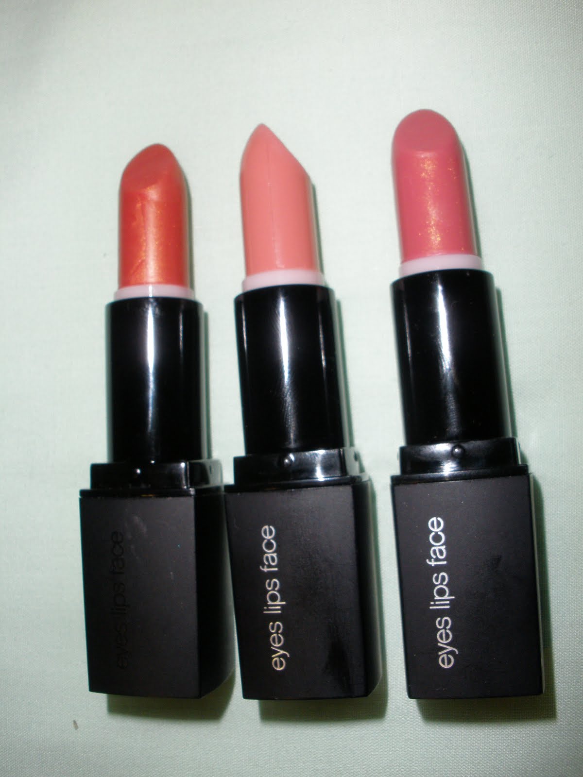 Las Brujas en Salem: Labiales de ELF