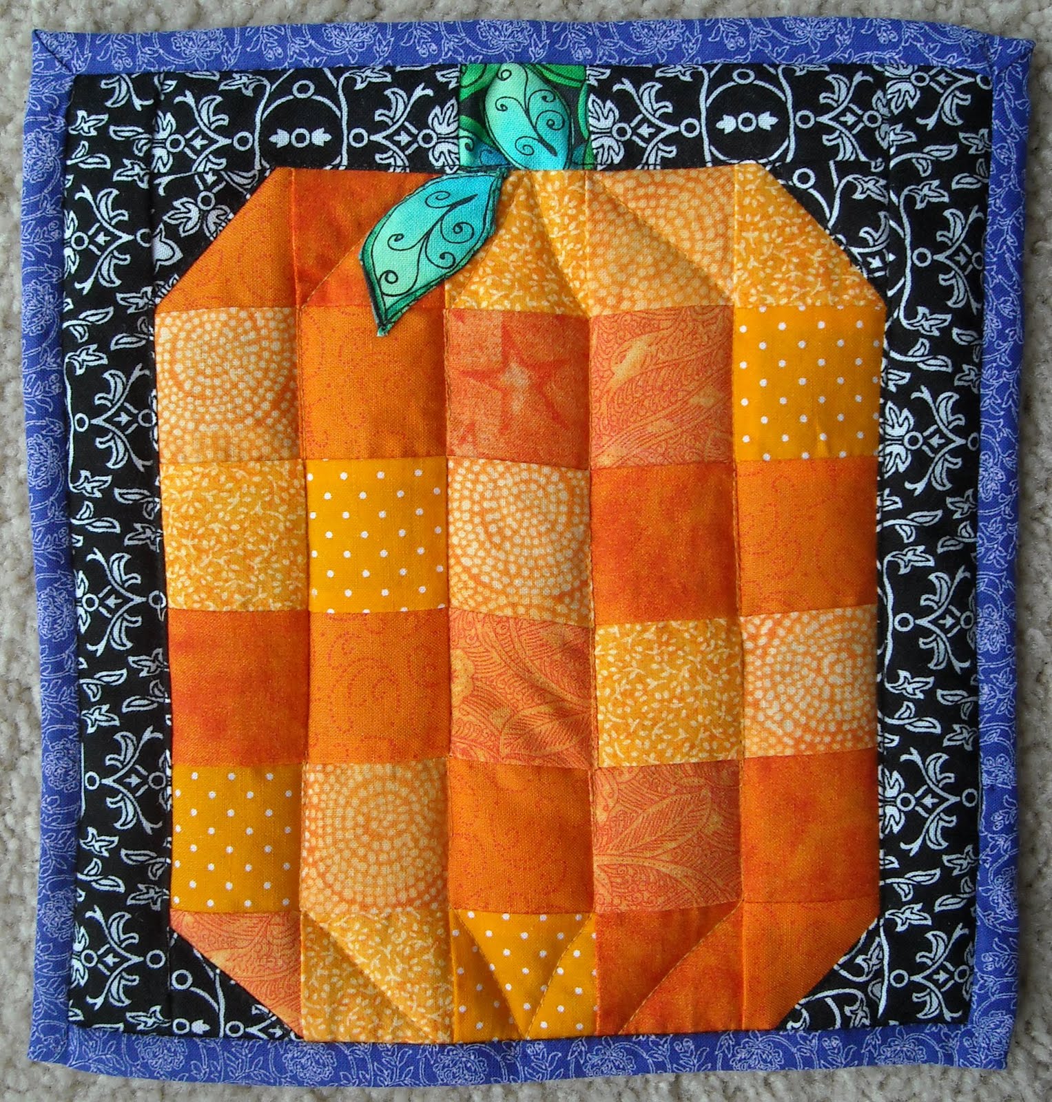 Crafter without a Cat: Patchwork Pumpkin