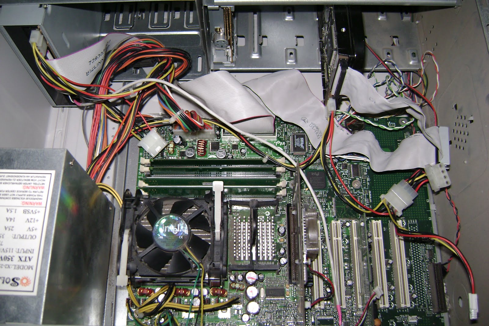 Desarmado y Armado de un CPU