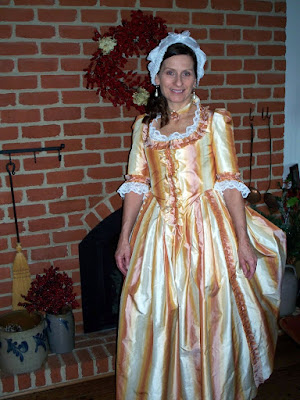 Couture Historique: 1770s Silk Dress