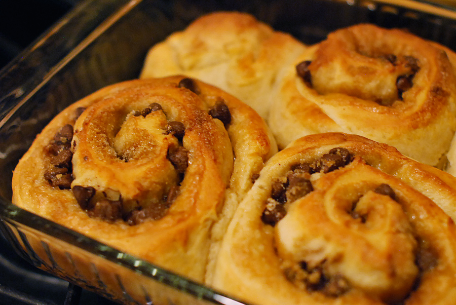 Pretty Ditty: Chocolate chips + sweet rolls = happiness