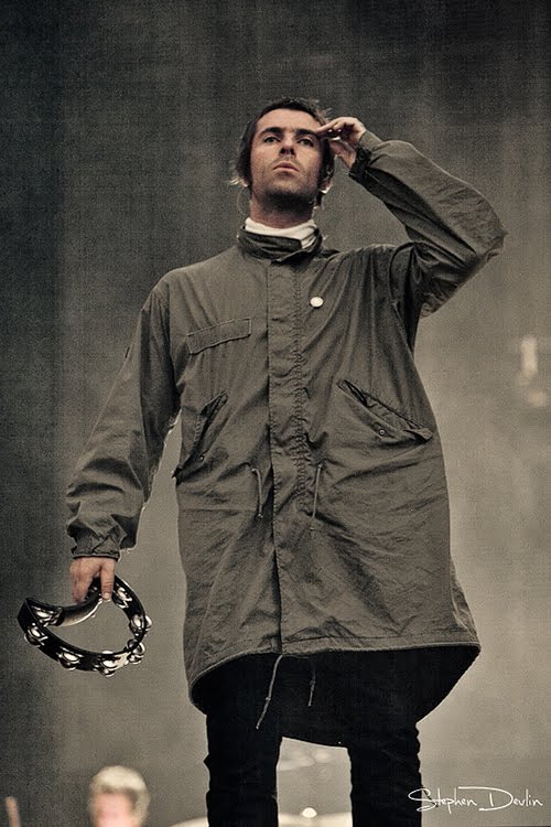 BURNAGEBYBURNAGE: Oasis bajo el lente de Stephen Devlin