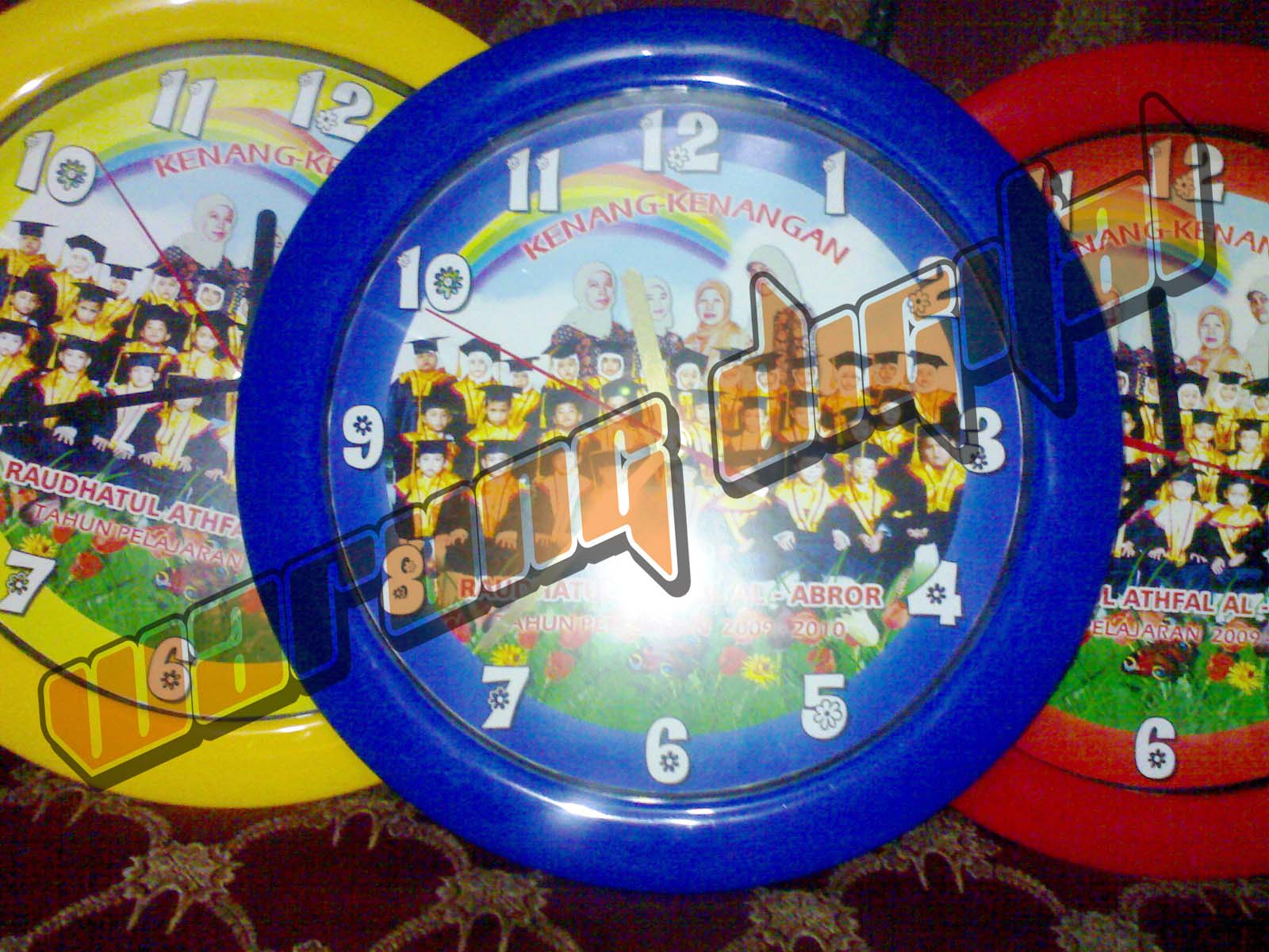 Jam Dinding ~ Warung Digital