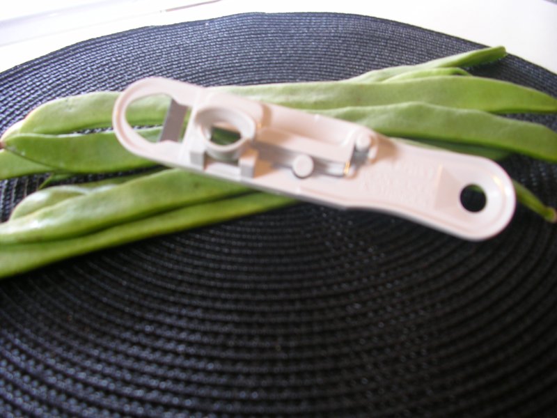 Rocket and Roses Vegan Kitchen: Gadgets - Runner Bean Slicer