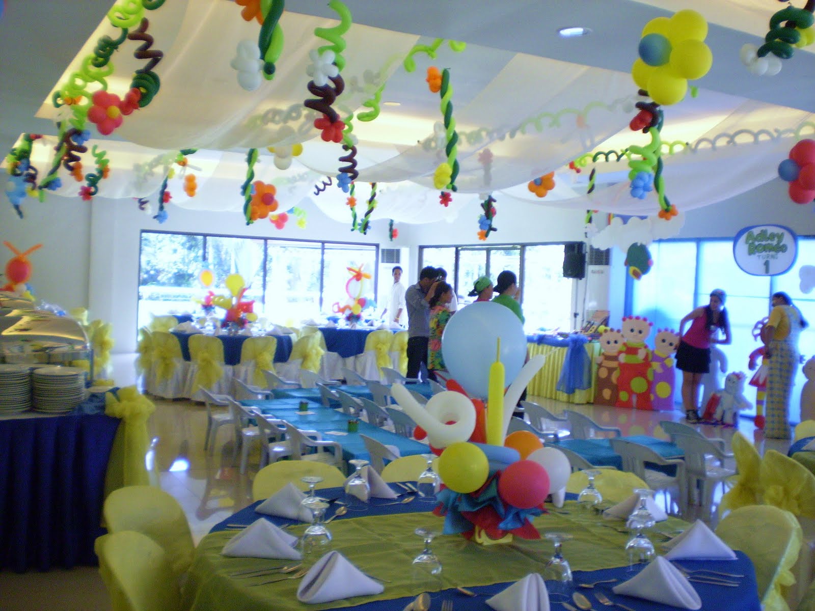 PATIO ISABEL Y JARDIN