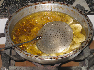 Divya's Recipes: Sakinalu / Chakinalu /Chuppulu or Chekkilalu (Rice ...