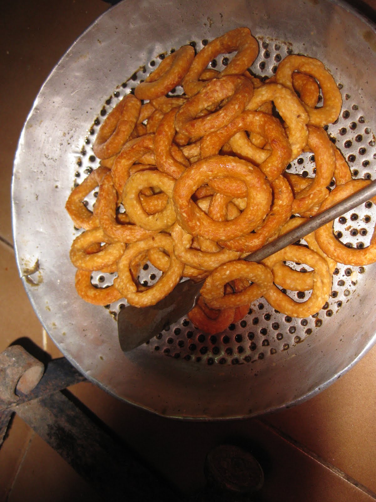 Divya's Recipes: Chegodilu (Rice Flour Rings)