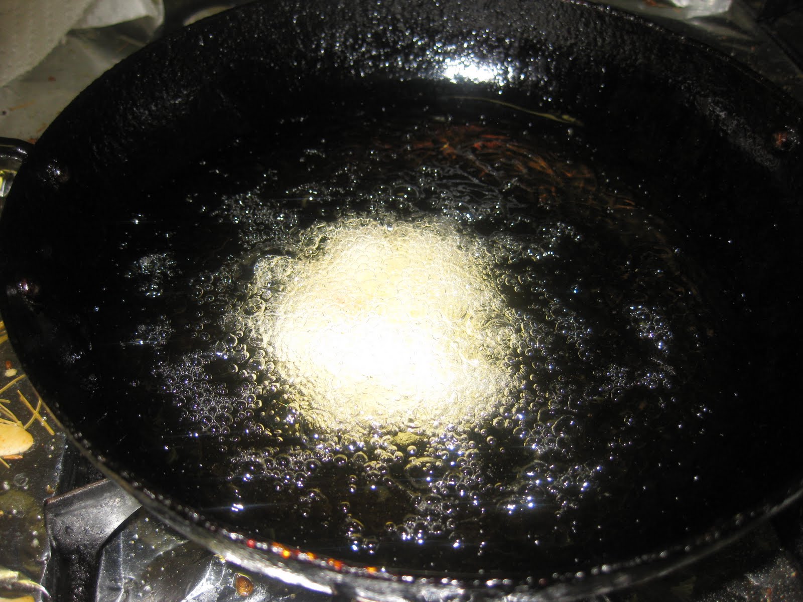 Divya's Recipes: Ulli Garelu / Medu Vada