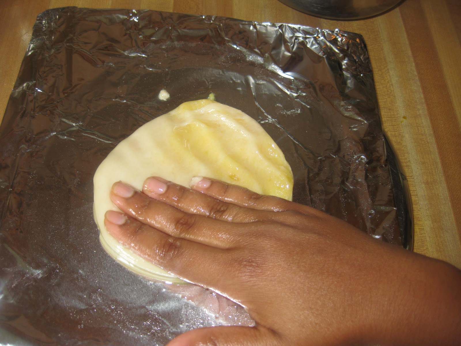 Divya's Recipes: Bobbatlu / Bhakshalu / Obbatu / Puran Poli