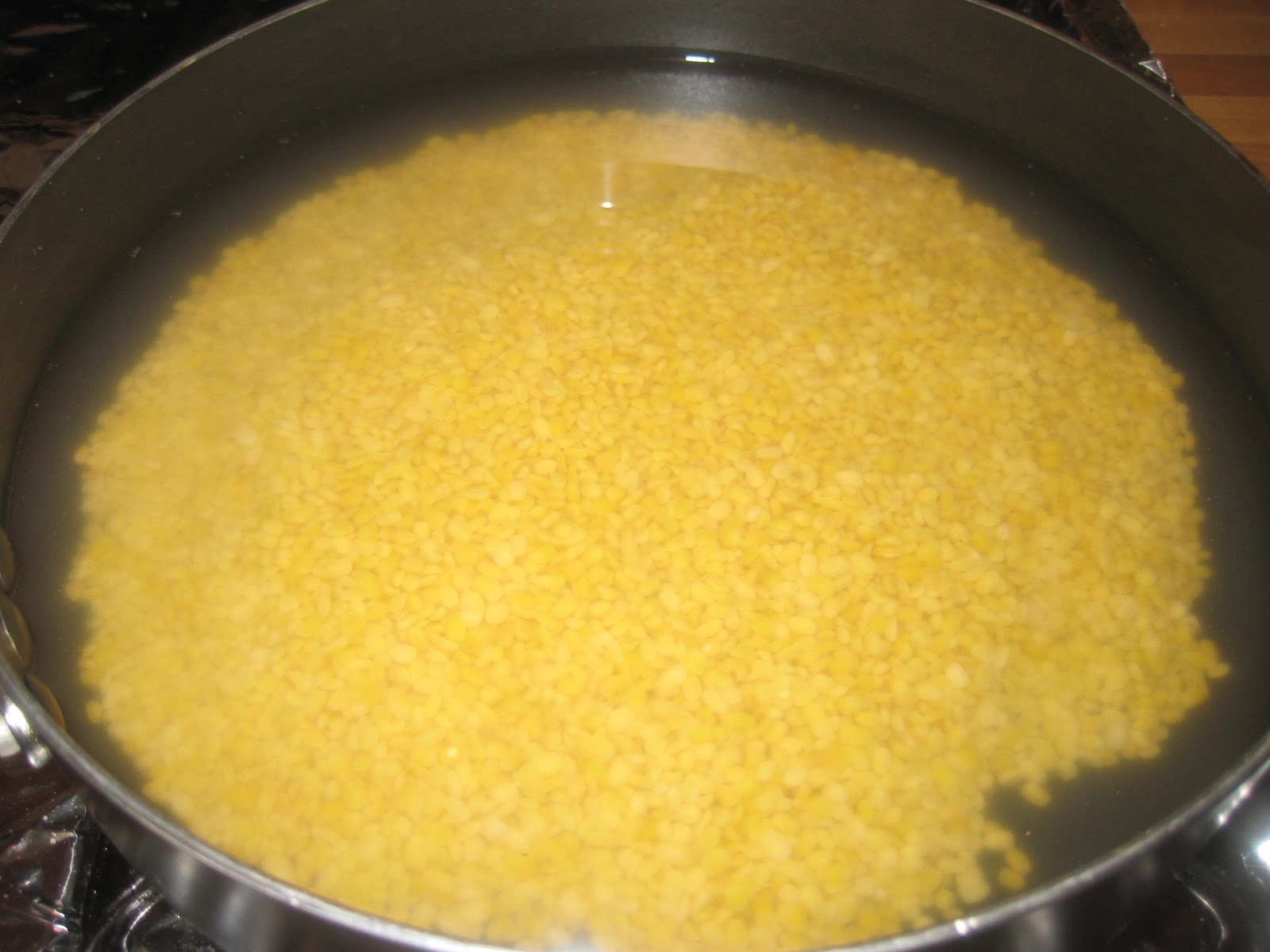 Divya's Recipes: Bobbatlu / Bhakshalu / Obbatu / Puran Poli