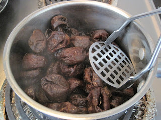 Valerie's Favorite Recipes: Did You Say Prune Pie?