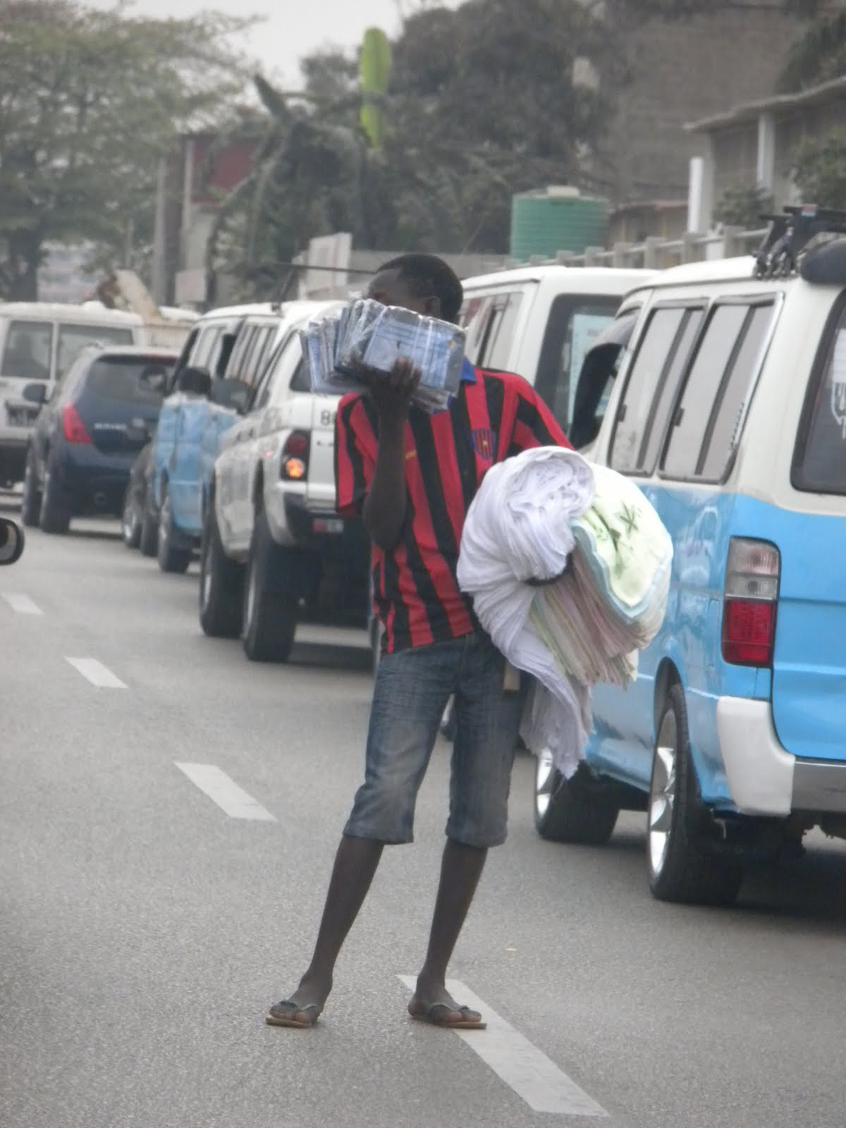 Diário de Angola: O que se vende na rua em Luanda II