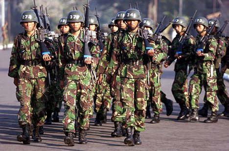 Khalifah Dunia: Tentera INDONESIA Lari Dari Medan Perang