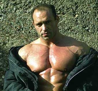 LA PERFECTION FAITE HOMME: FABIEN GIL 01/02