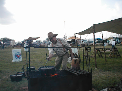 Cowboys and Chuckwagon Cooking : Building a Fire Box for Camp Cooking