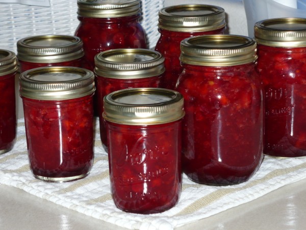 The Tall Girl Cooks: Strawberry-Cranberry Jam