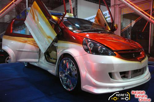 SukeKereta: TRUE EXTREME MODIFIED HONDA JAZZ CUSTOM BODYKIT MODIFICATION