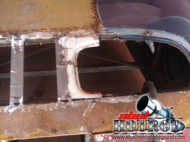 ABEL HOT ROD: Split Window