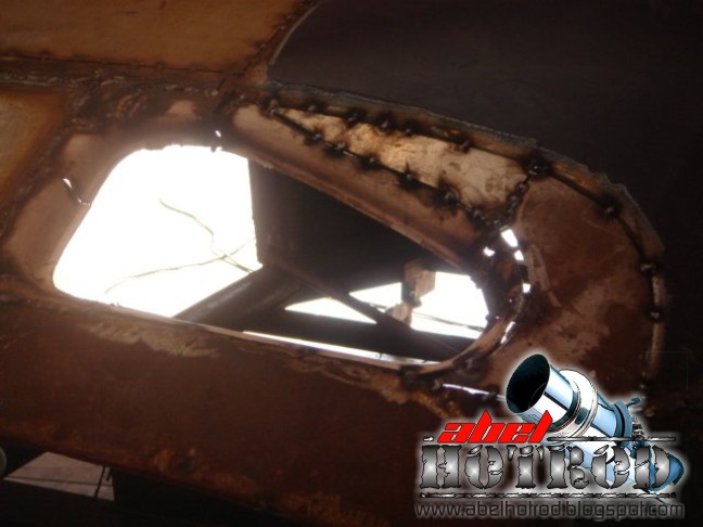 ABEL HOT ROD: Split Window