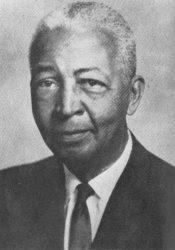 Chemistry Timeline: Lloyd Hall
