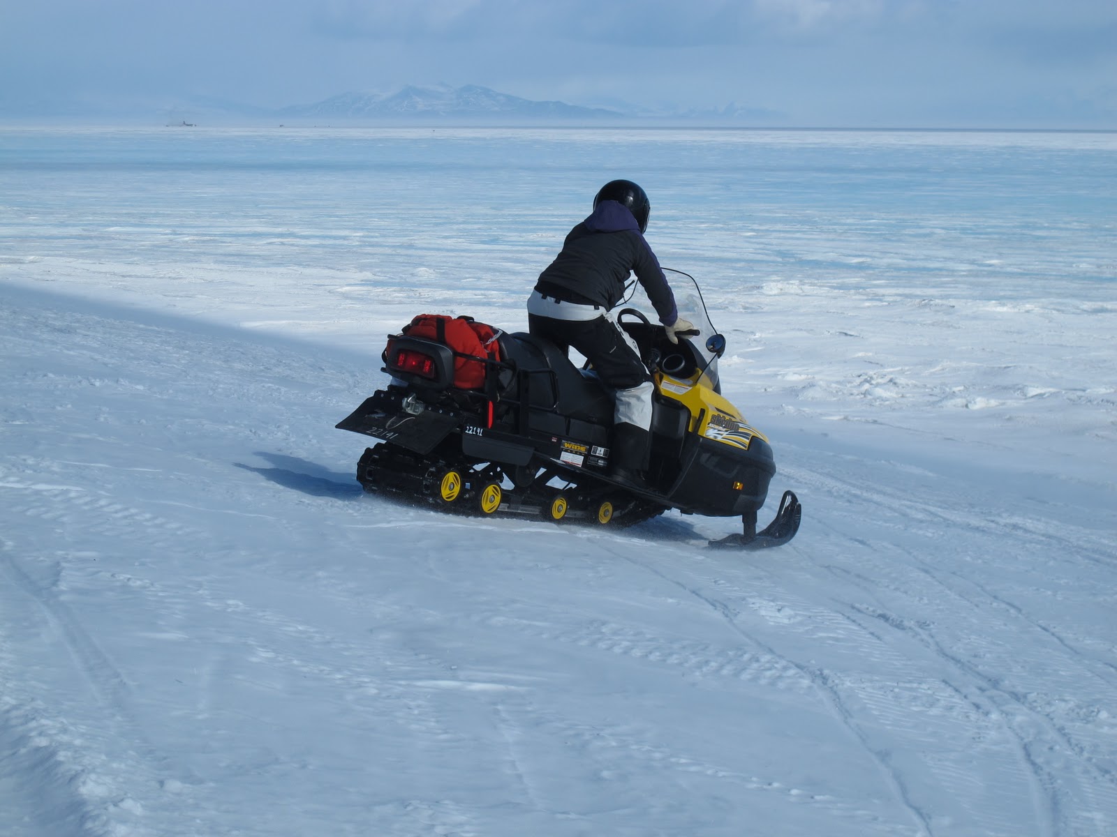 Antarctica 2010-2011: Snowmobile shakedown
