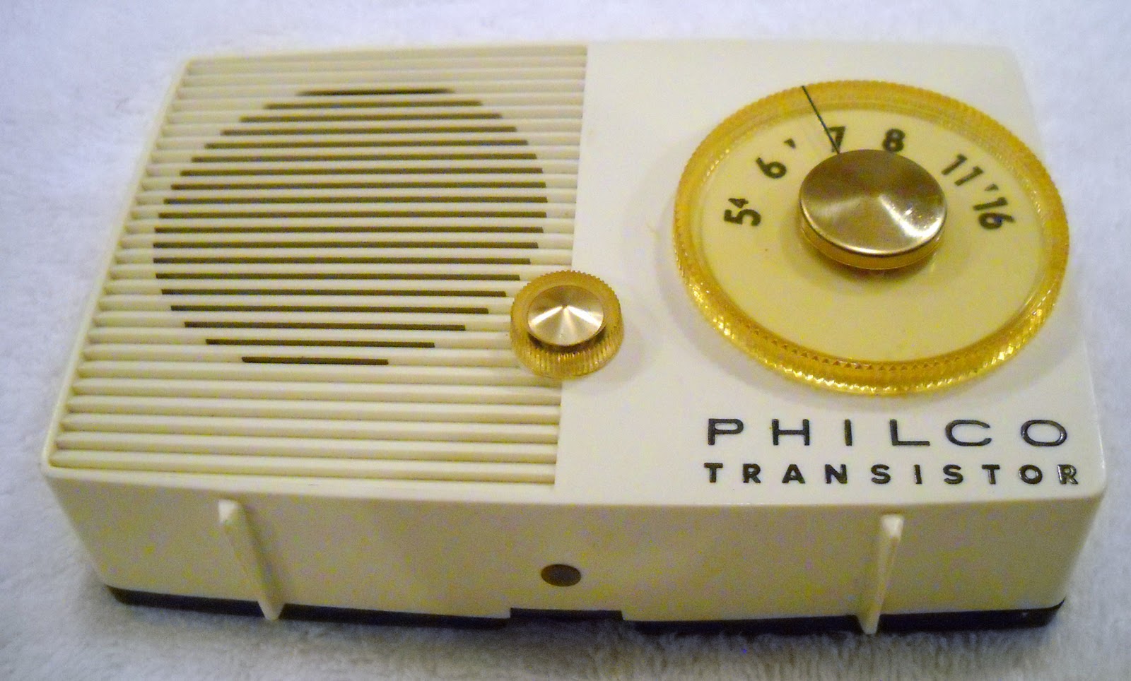 Mikes Old Radios: PHILCO MODEL T45-124