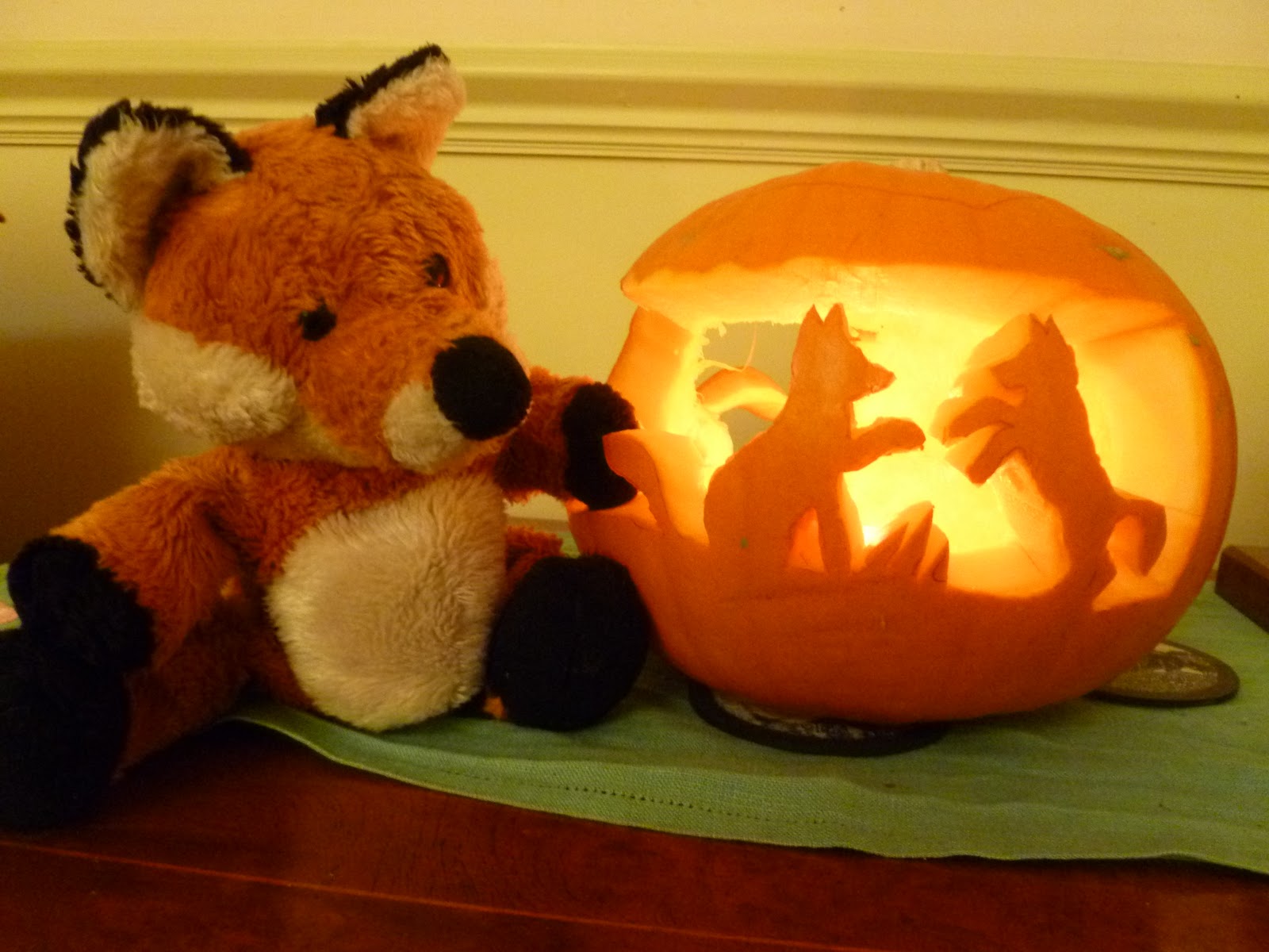 Little Fox on a Big Mission: Pumpkin Carving - FREE STUFF