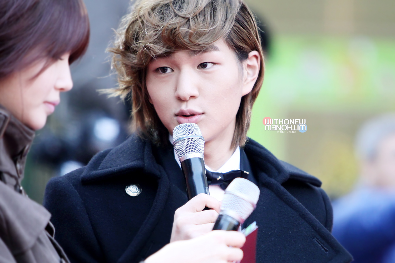 KPop and Other (Semi-Related) Musings: Onew?? Jun Pyo??