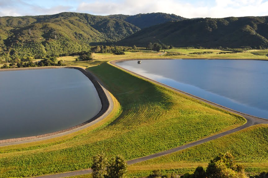Wellington Daily Photo: #1089 ... Water Storage