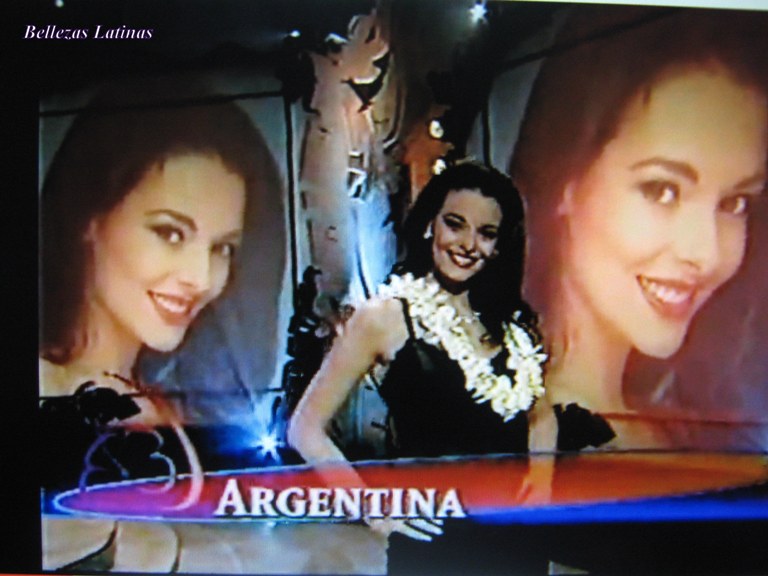 拉丁娜閣 Bellezas Latinas: Miss Universe • Parade of Nations - Argentina