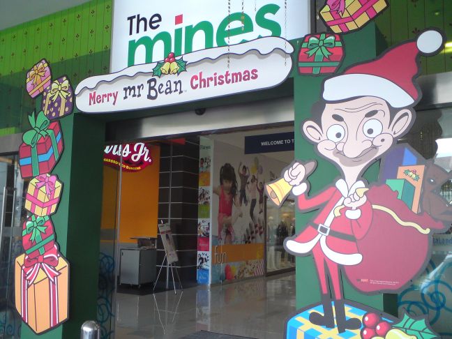 Tattling Toddler: Merry 'Mr. Bean' Christmas