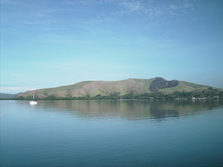 Malum Nalu: Pictures of Bootless Bay, Port Moresby, Papua New Guinea