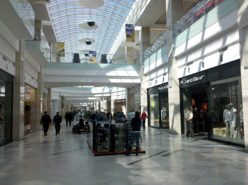 Jason goes 2 Bukarest: Day 2 in Bukarest - Shopping...