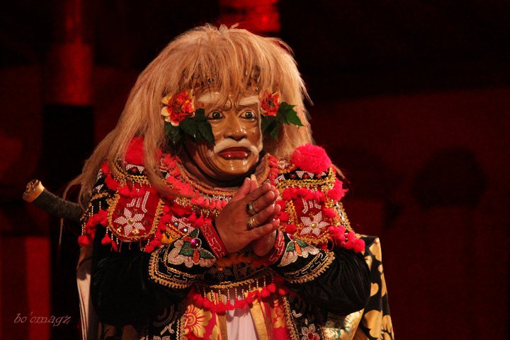 BALI: TOPENG TUA DANCE