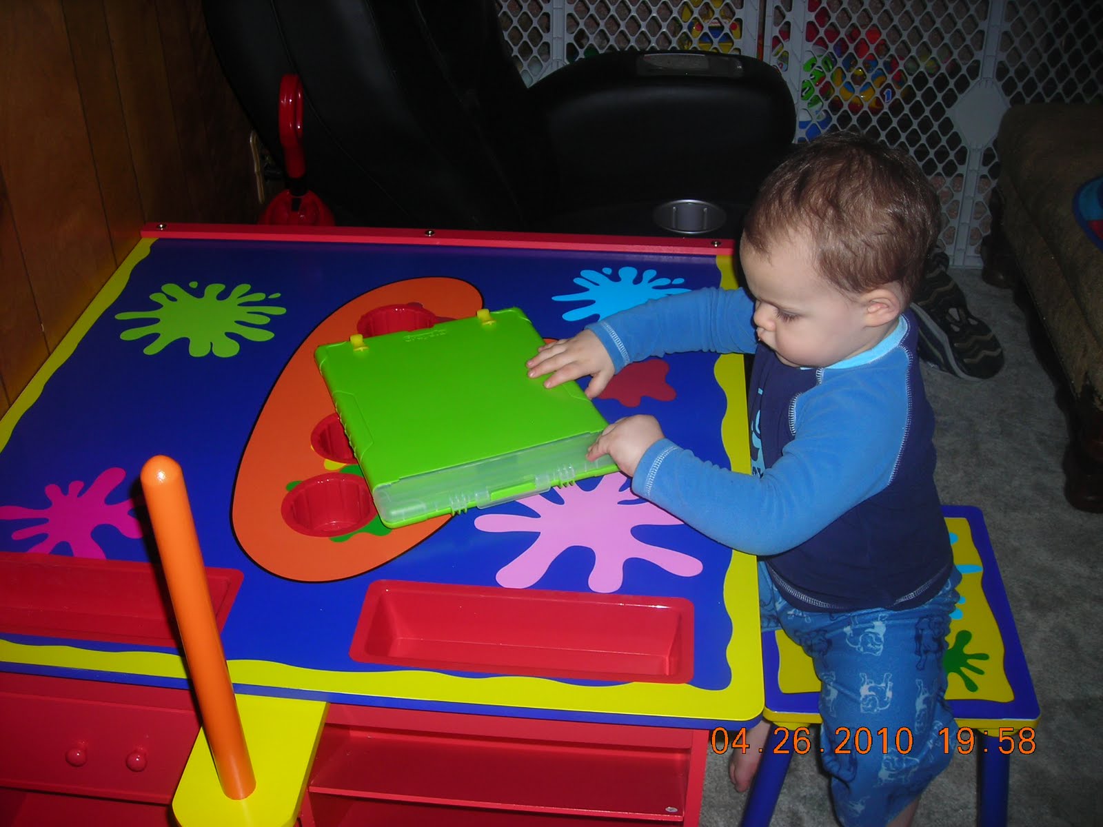 The Ethertons: GUIDECRAFT ART TABLE REVIEW AND GIVEAWAY