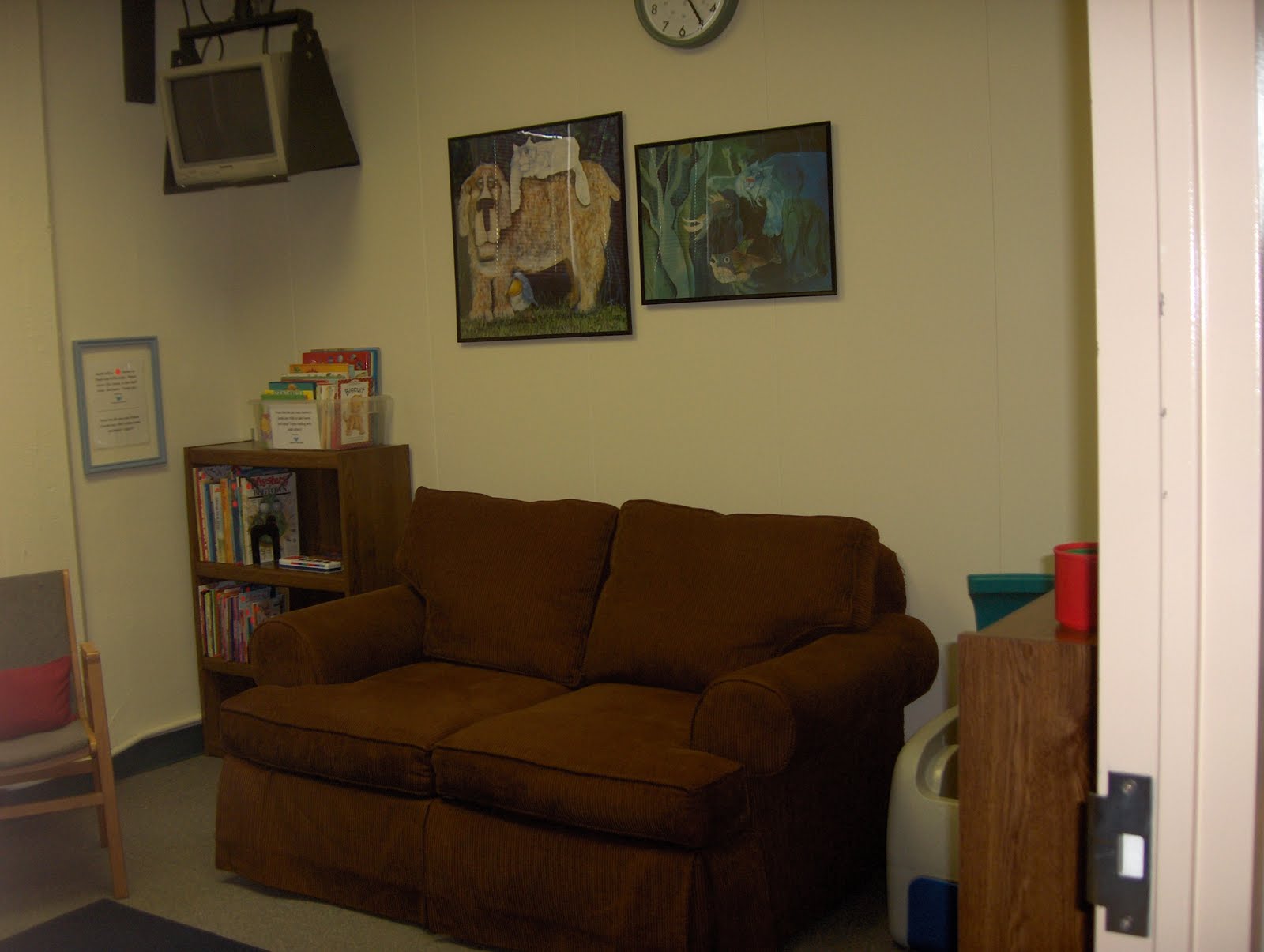 Volunteers of Lake Country: January's Project- A Family Visitation Room ...