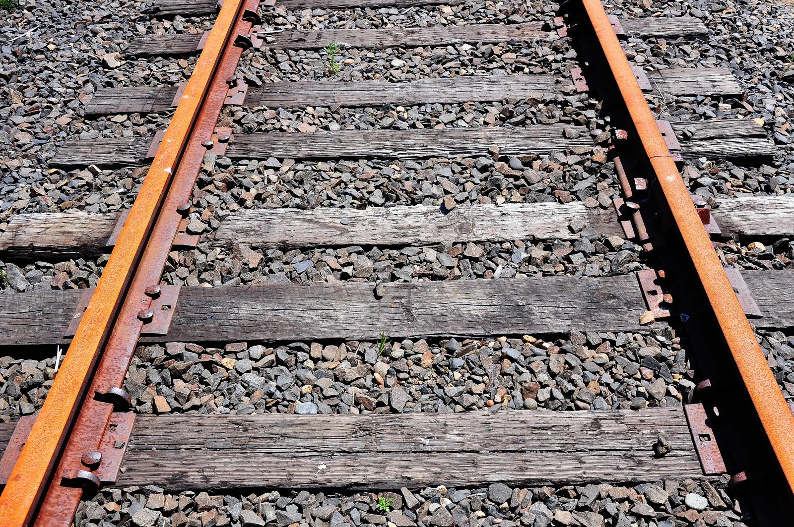 MARKOS PHOTOS GALLERY: Rusty Rails Are Calling Me Home