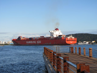 Navios em Santos: Monte Azul