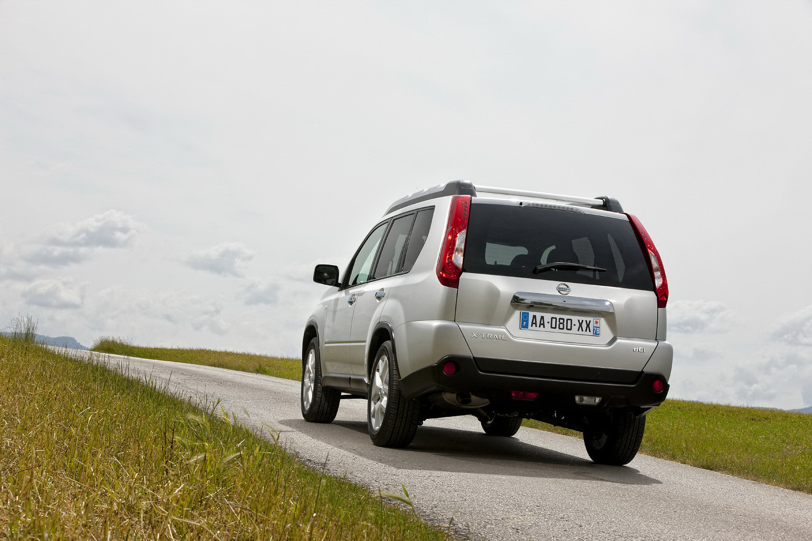 Best Cars Modification: 2011 Nissan X-Trail SUV