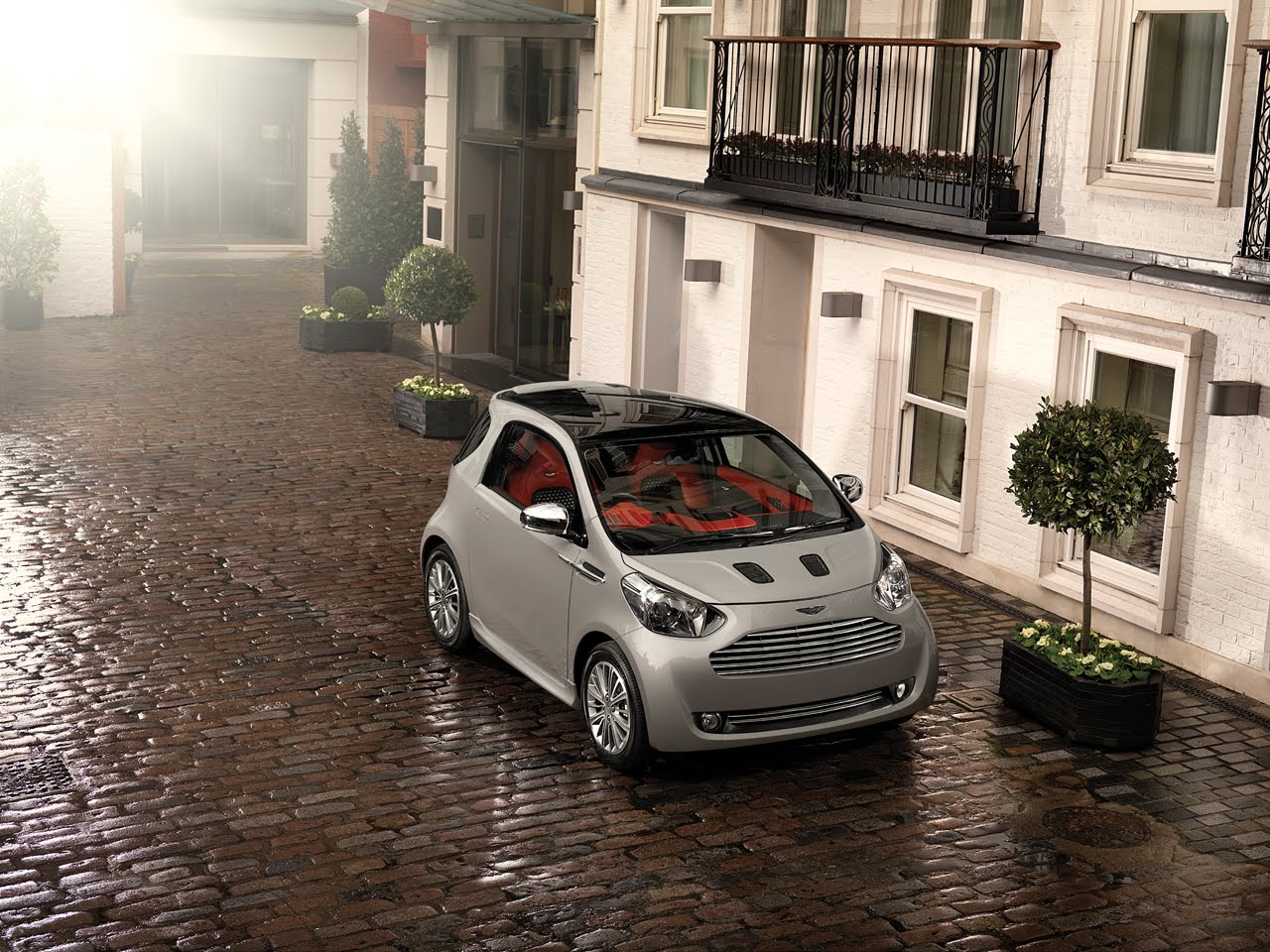 Auto Car Zone: 2011 Aston Martin Cygnet Car Gallery