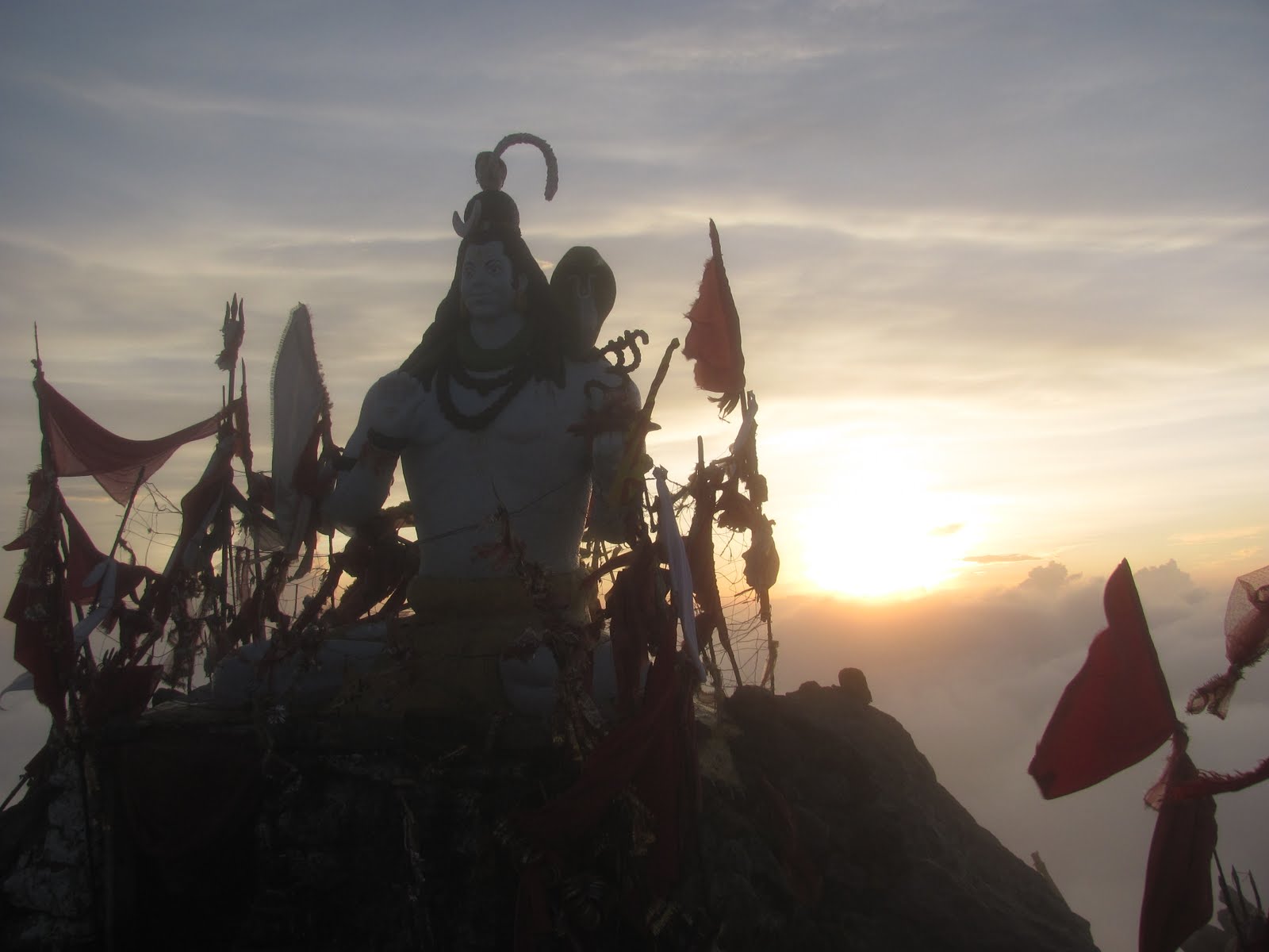 WhErE TrAvELiNg Is PaSsIoN......: A Passover To Churdhar