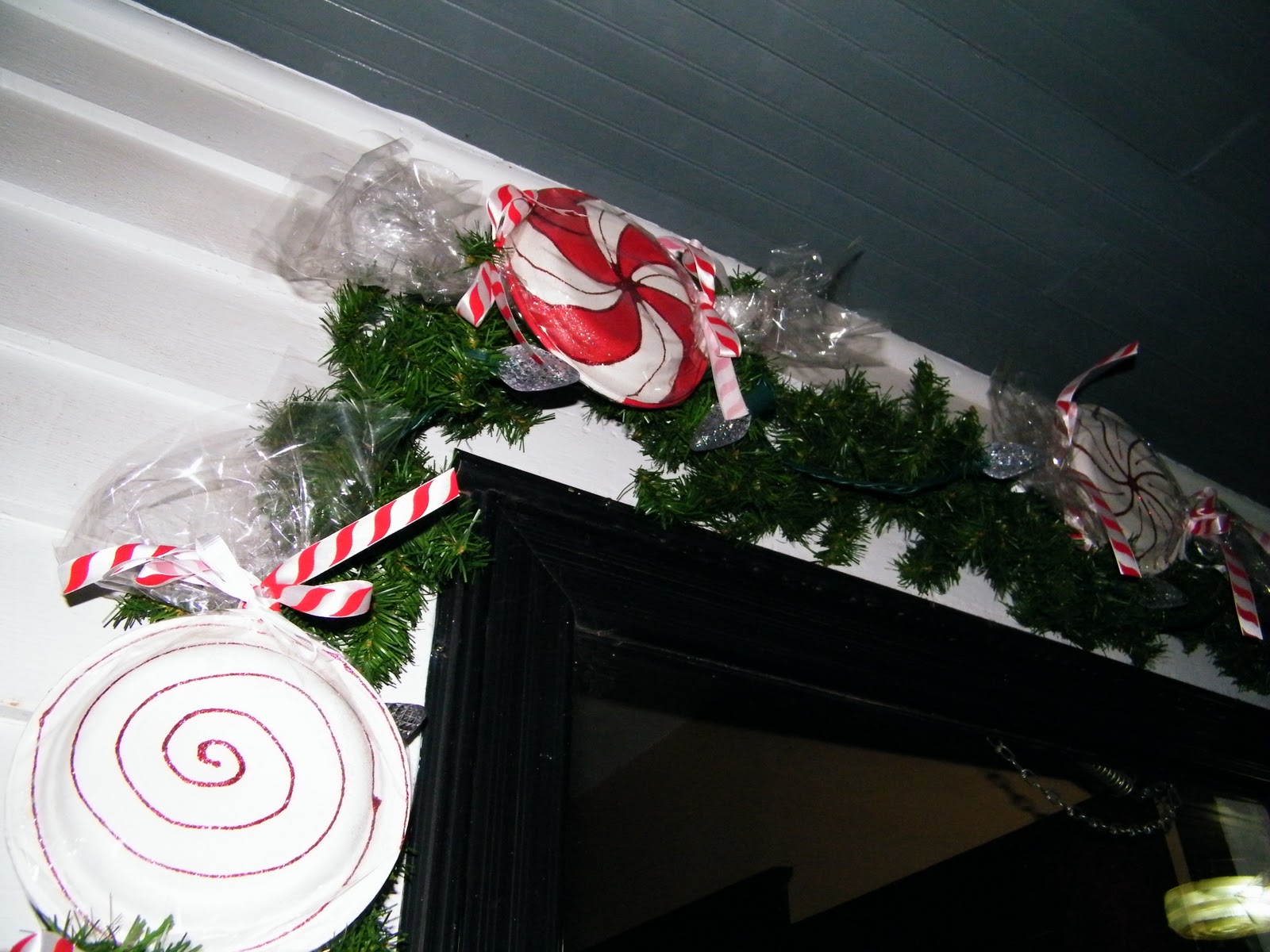 amy d ...randomly me: paper plate peppermint candy tutorial.