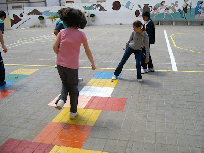 EDUCACIÓN FÍSICA: MAYO, MES DE LOS JUEGOS TRADICIONALES. EL TEJE