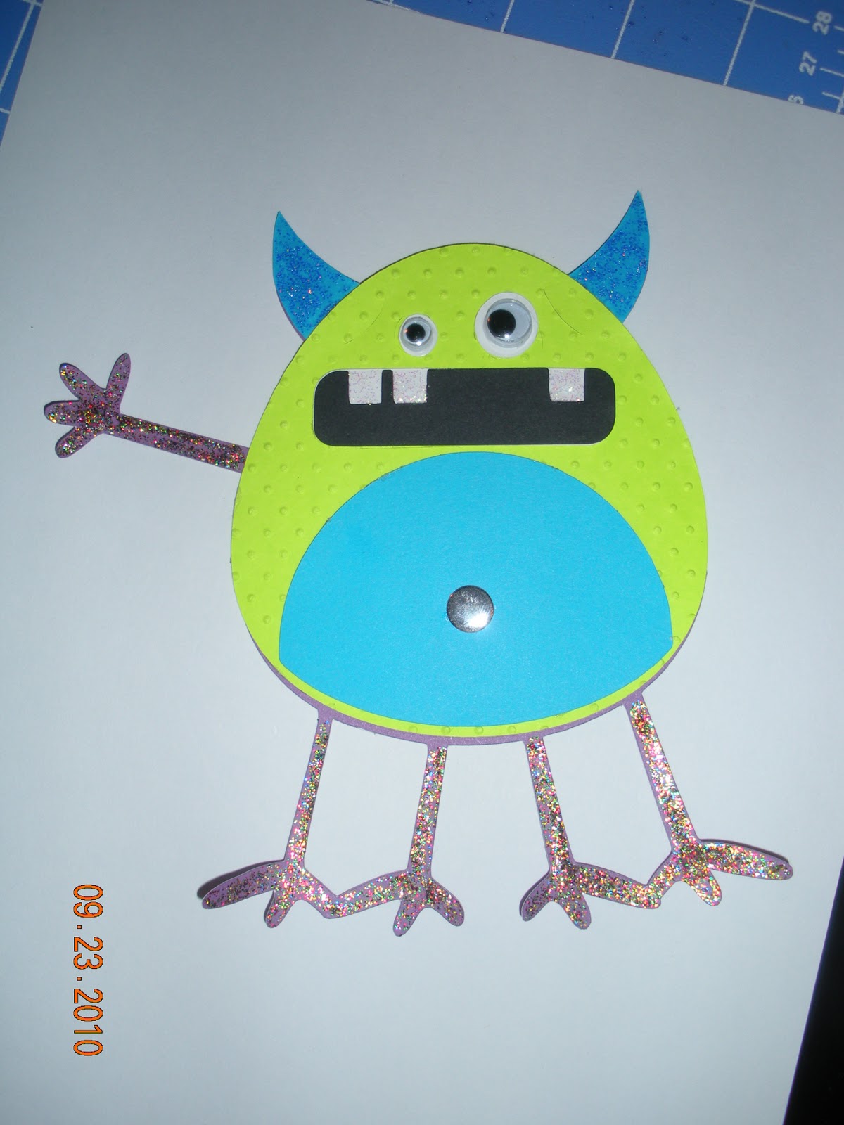 Two Pink Peas: Monster Cards Using Mini Monster Cartridge