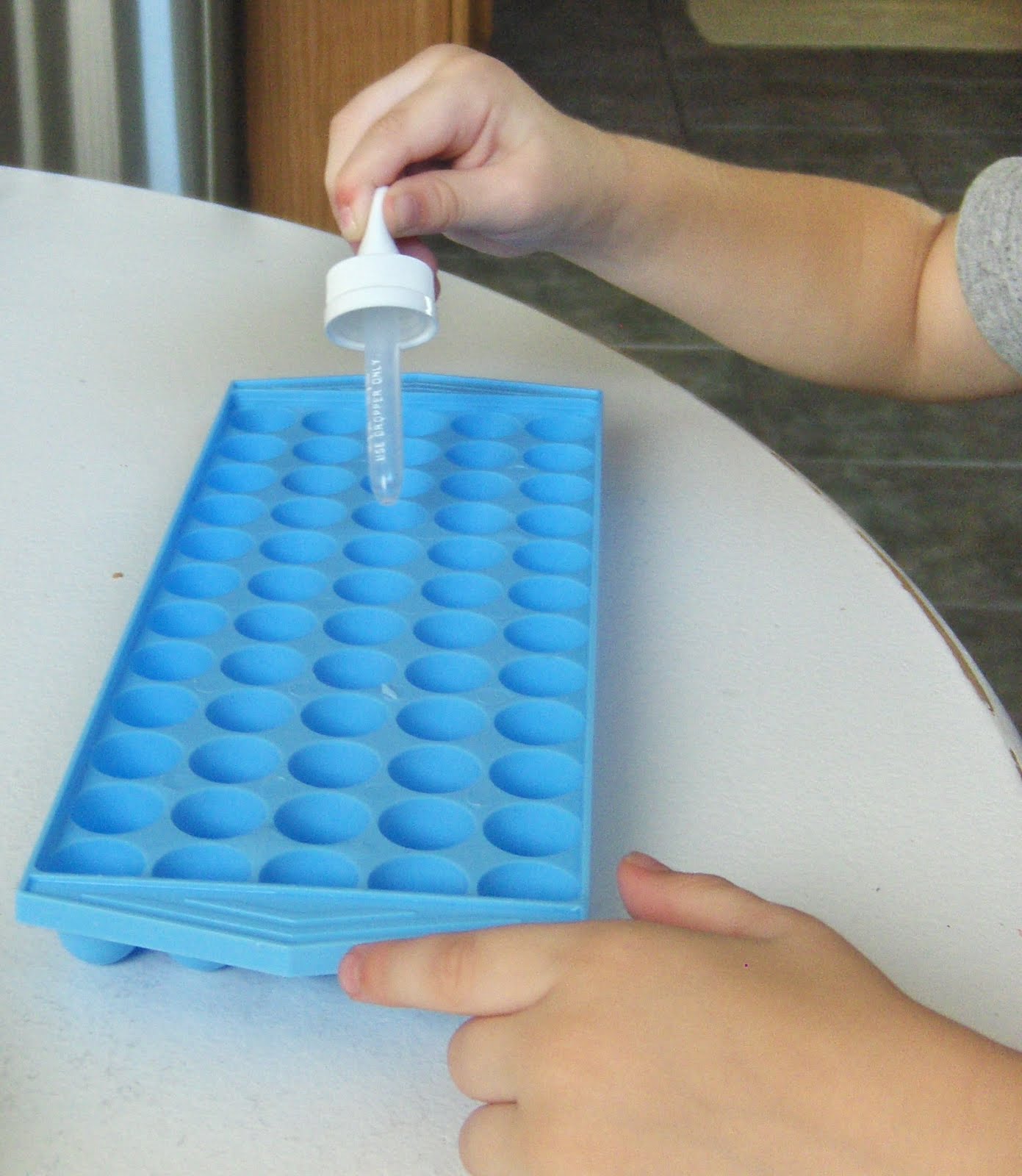 The Activity Mom - Mini Water Transfer - The Activity Mom