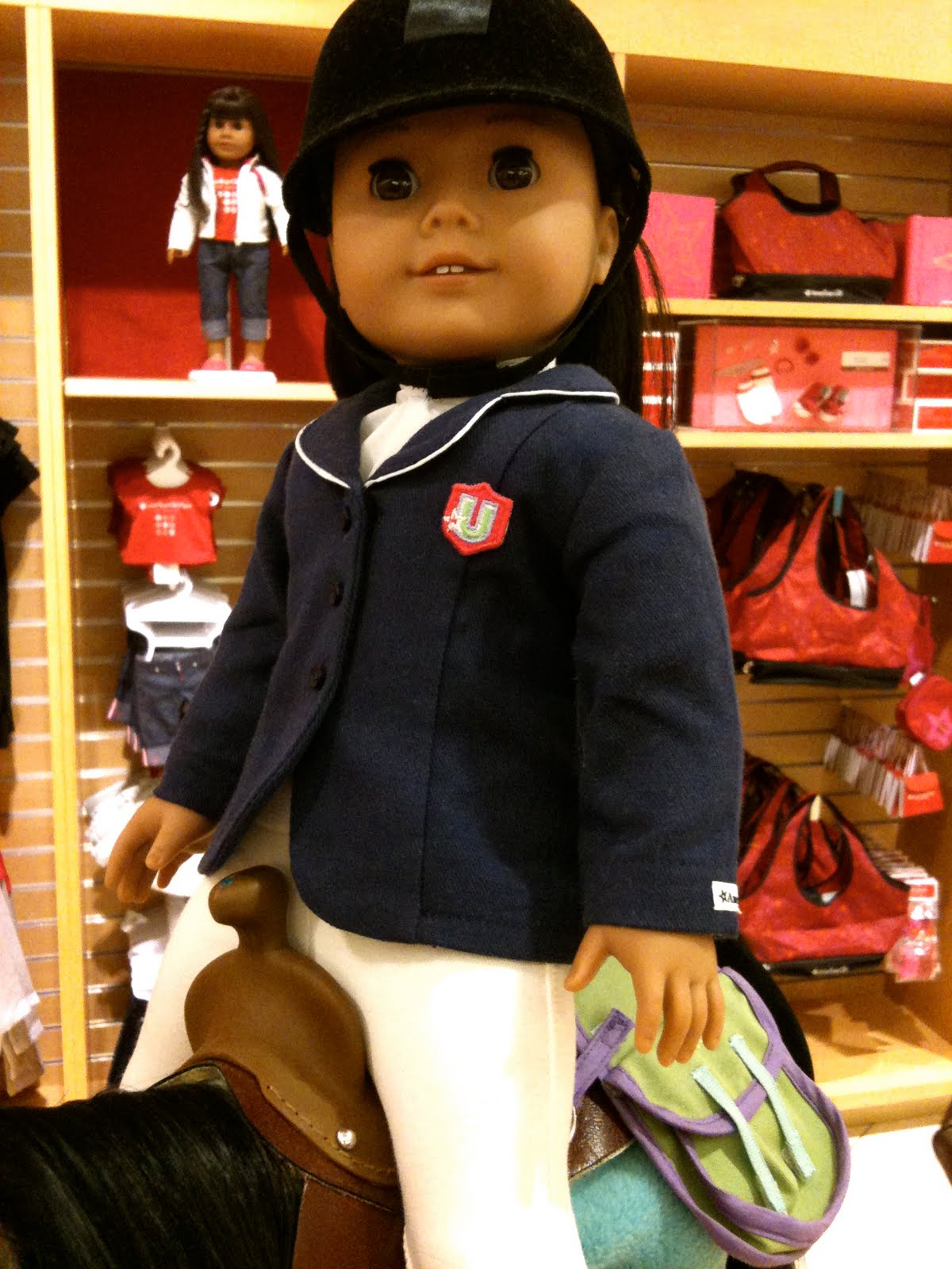 MISS PONY TAIL: Miss Pony Doll à L.A